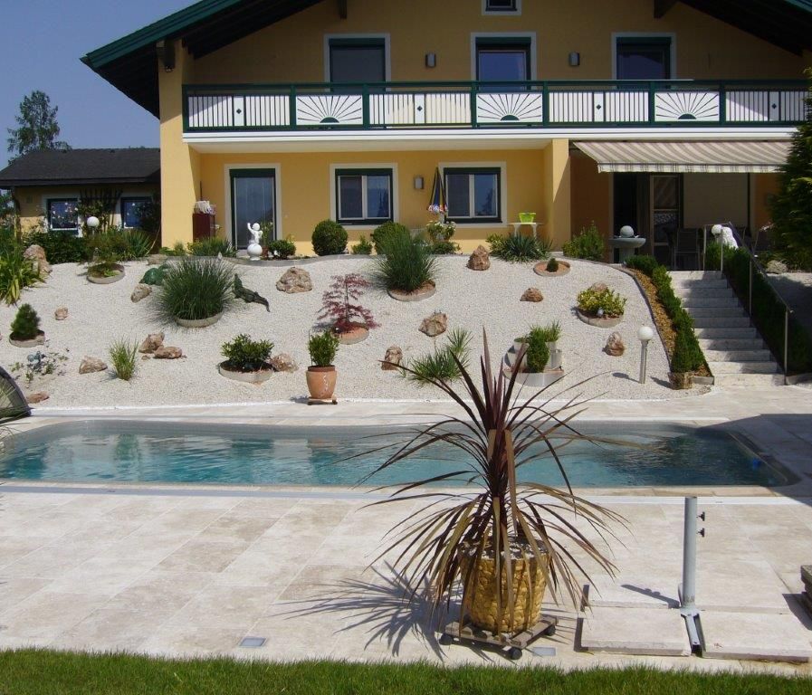 Einzigartige Ceramic Pools von Poppenreiter in Hallein
