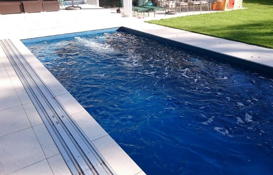Einzigartige Ceramic Pools von Poppenreiter in Hallein